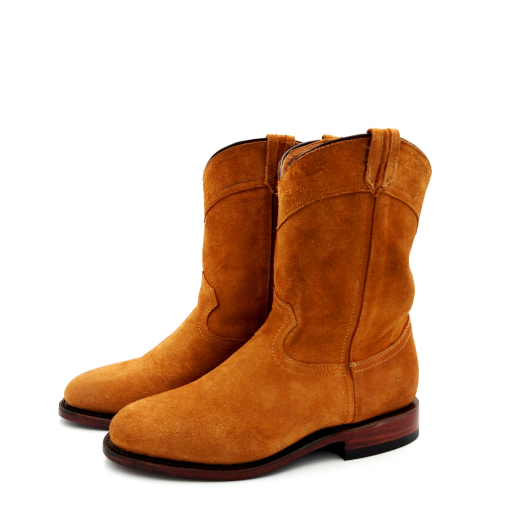 7091 BOTÍN CASUAL LADY ROPER GAMUZA LISA TAN – Botas Pistolero